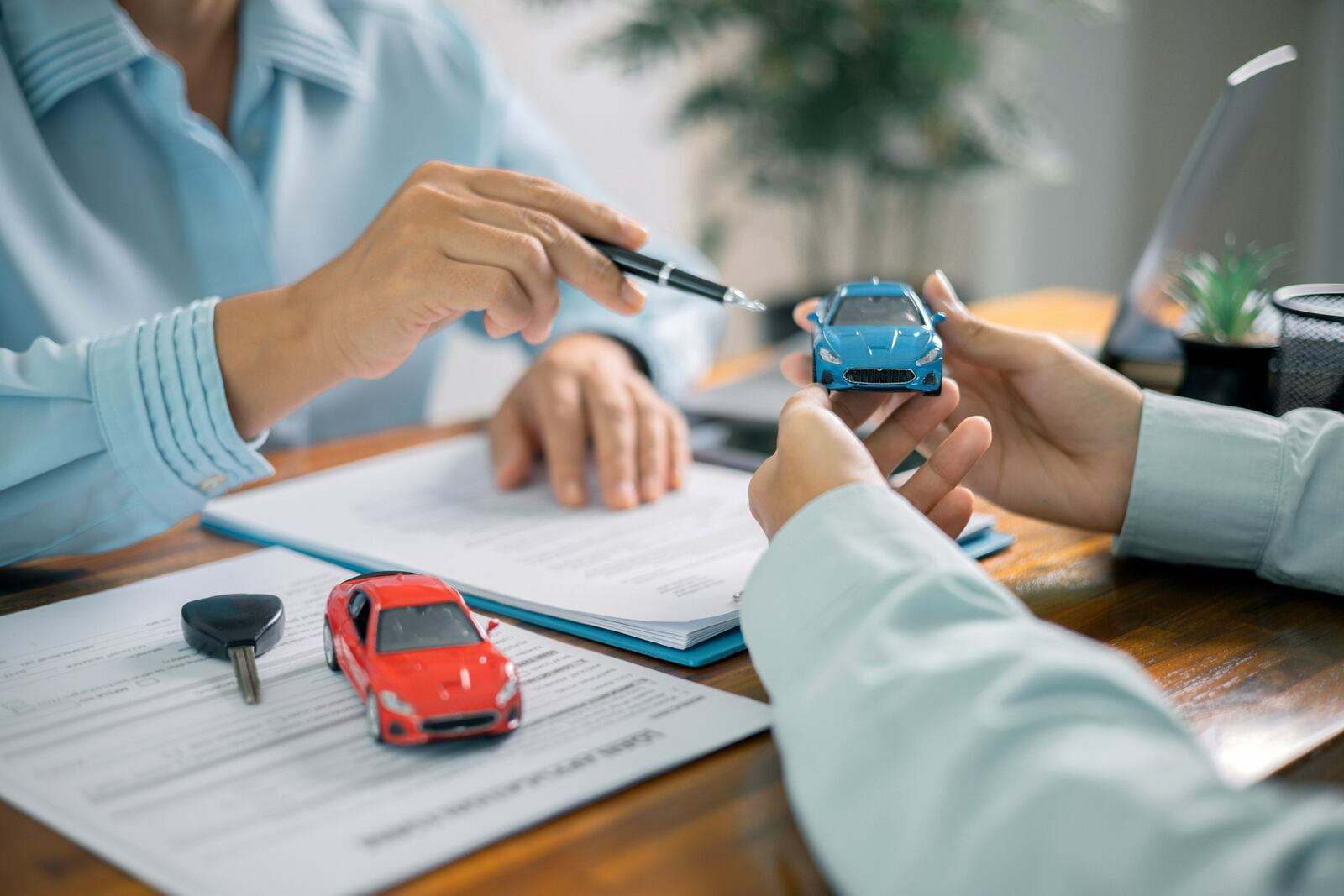 Buying a used car – dealer versus direct owner | Articles | Motorist ...