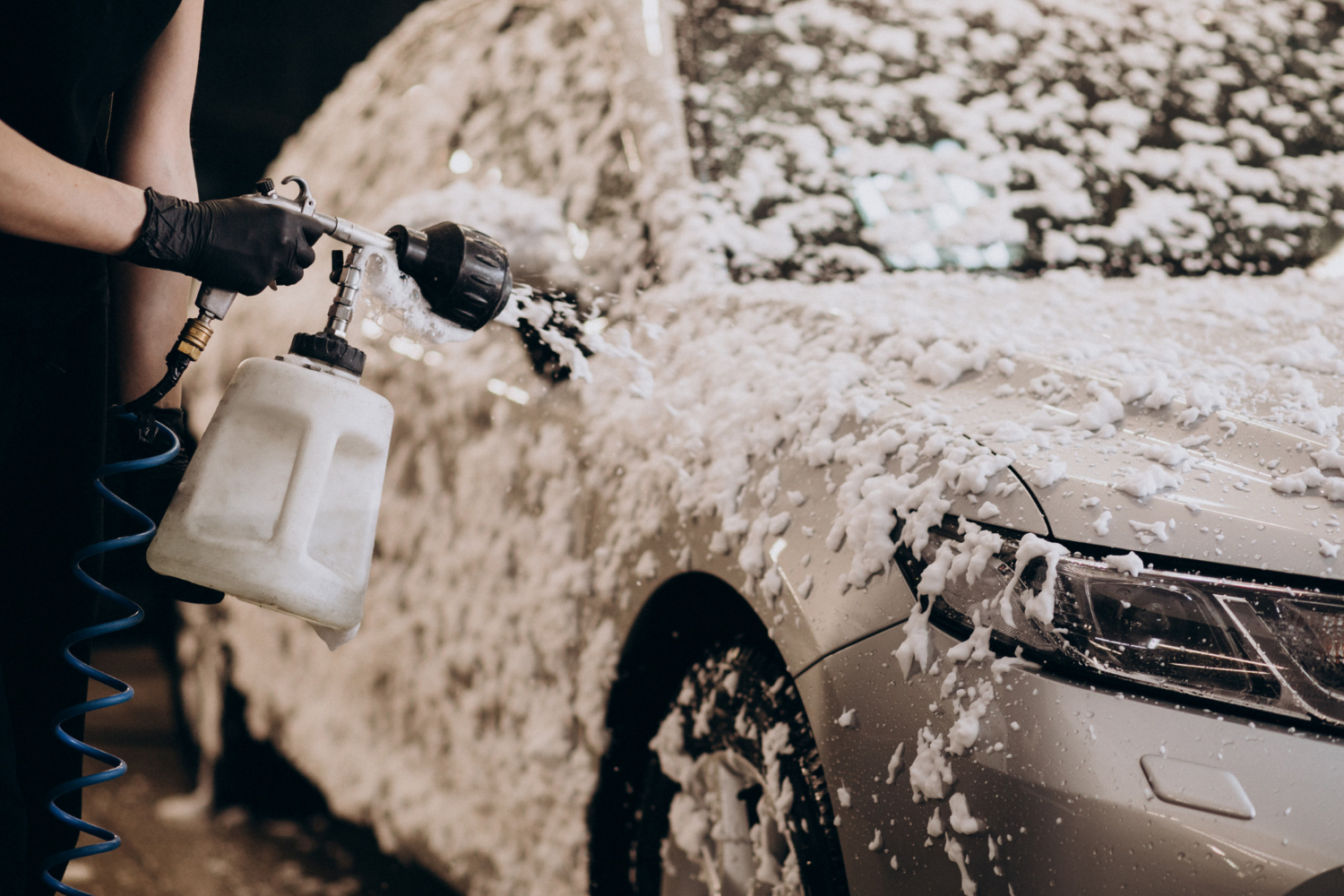 5 Small Car Areas You Should Clean Often | Articles | Motorist Thailand