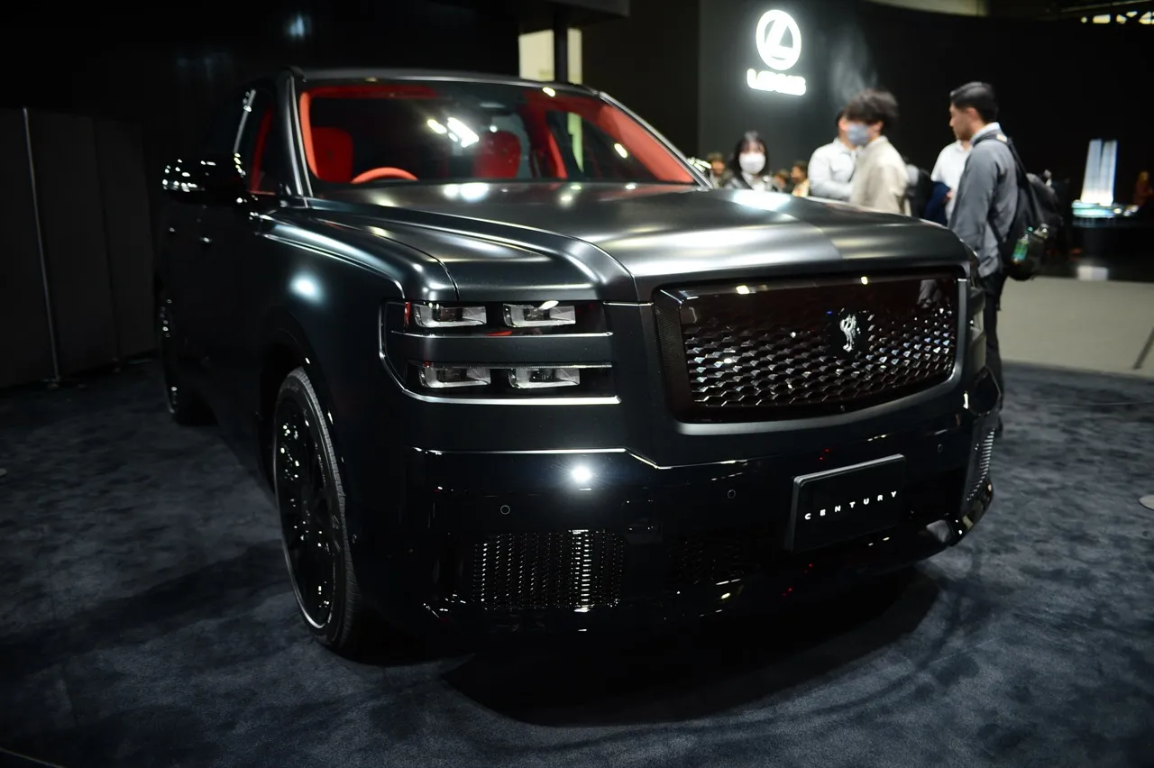 Toyota Century SUV Makes Grand Debut at Tokyo Mobility Show 2025 ...